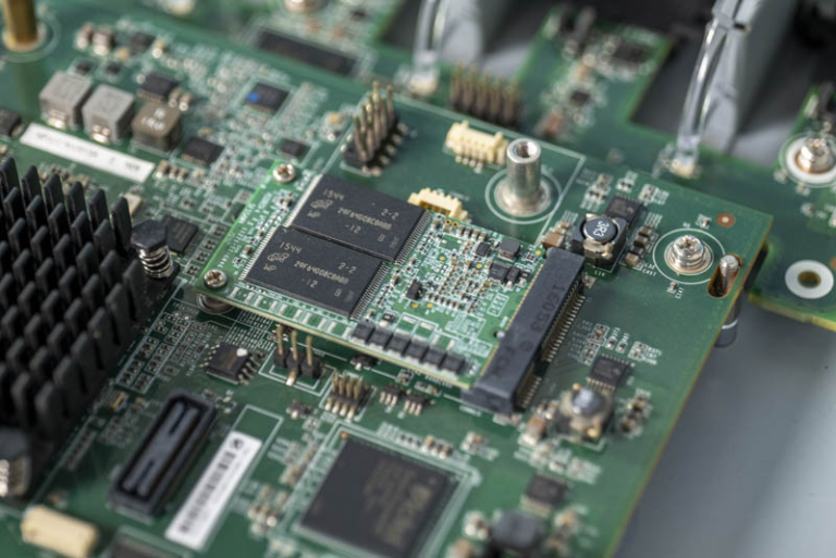 Edgecore AS7712-32X: 32x 100GbE White Box Switch |FiberMall