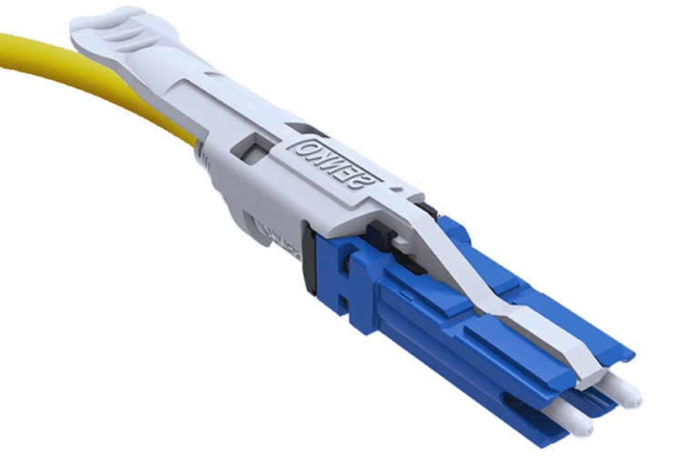 The Cutting-Edge CS® Connector: Revolutionizing High-Density Fiber Optic Solutions - fibermall.com