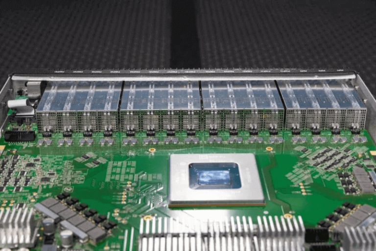 A Glimpse Inside the Marvell 51.2T (64-Port 800G) Switch | FiberMall