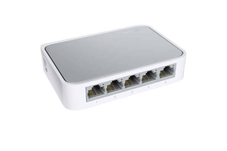 The Key Differences Between a Hub, Switch, and Router in Networking ...